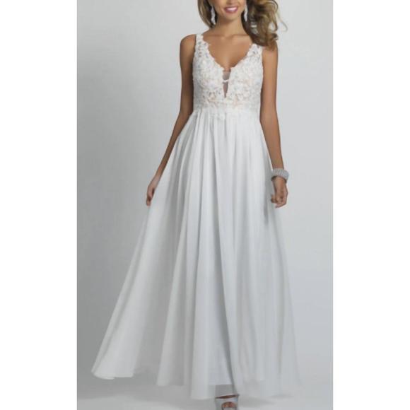 Dave & Johnny | Dresses | New Dave Johnny Aline White Chiffon Gown In ...